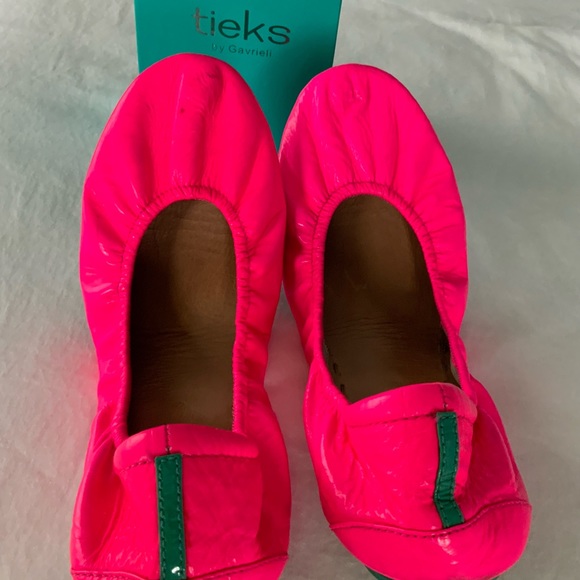 Tieks | Shoes | Neon Pop Pink Tieks Ballet Flats | Poshmark